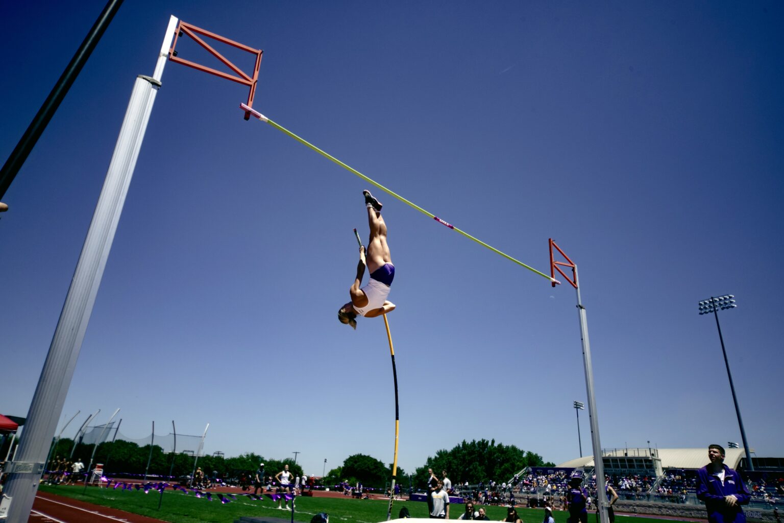 What to Eat Before Track Meet: Fueling Tips for Athletes - victorem.com