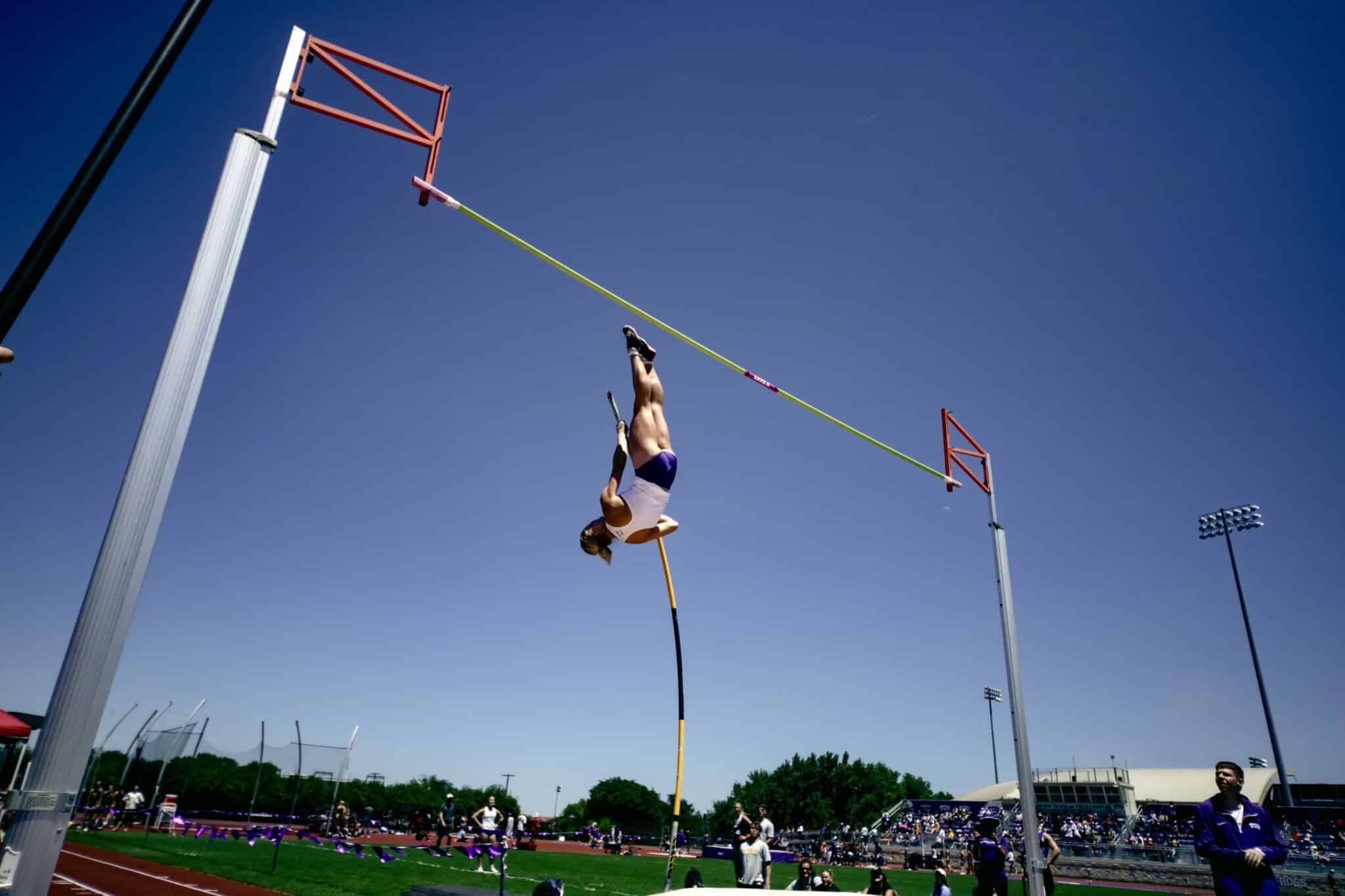 What to Eat Before Track Meet: Fueling Tips for Athletes - victorem.com